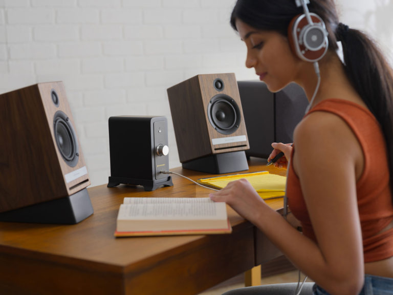 Audioengine N22 (Gen 2)プレミアムデスクトップアンプ with Bluetooth aptX | kopek｜